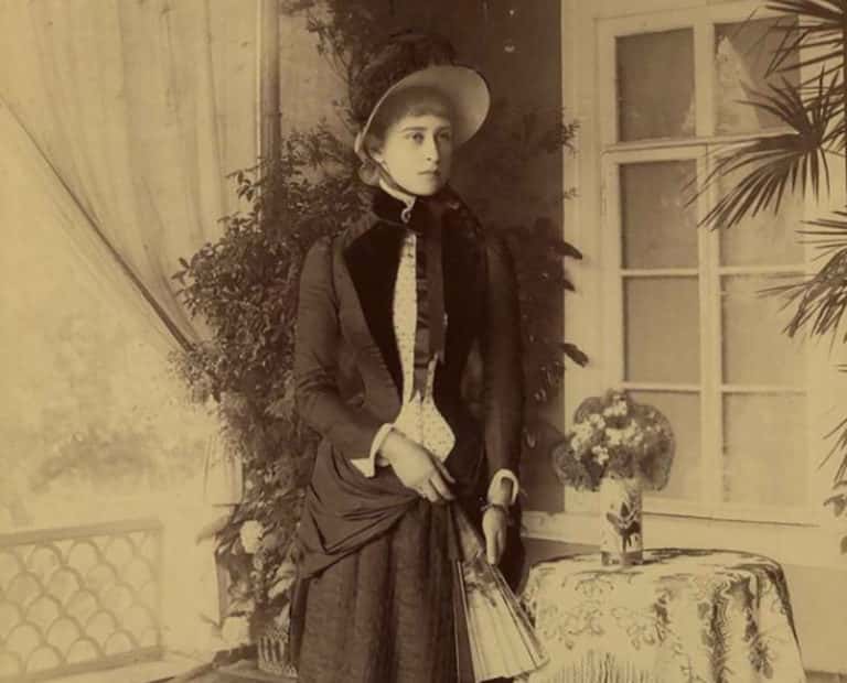Elizabeth Feodorovna’s story started out as a fairy tale, only to ...