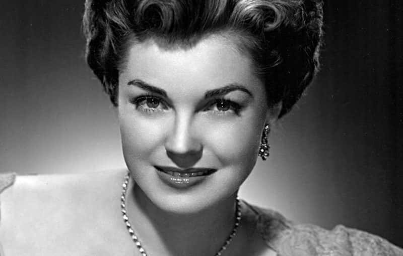Wet And Wild Facts About Esther Williams, The Hollywood Mermaid - Factinate