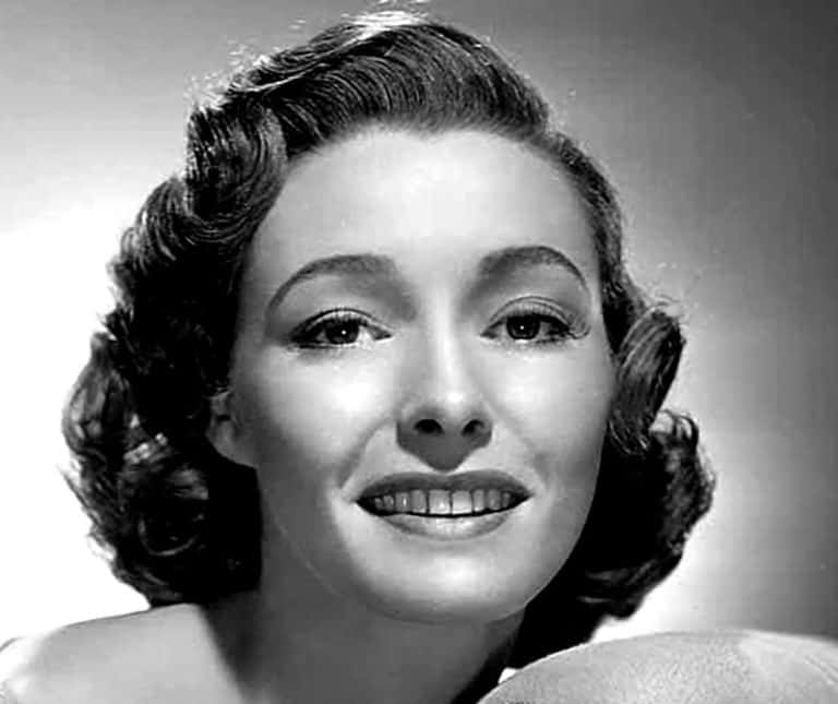 Agonizing Facts About Patricia Neal, The Heartbroken Actress