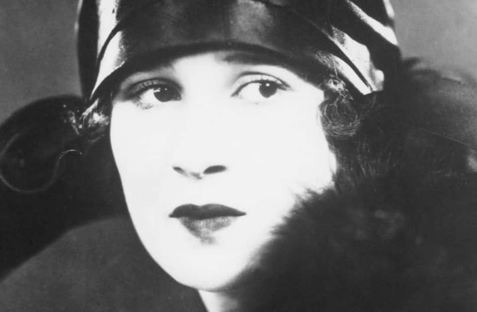 Thelma Furness Archives - Factinate