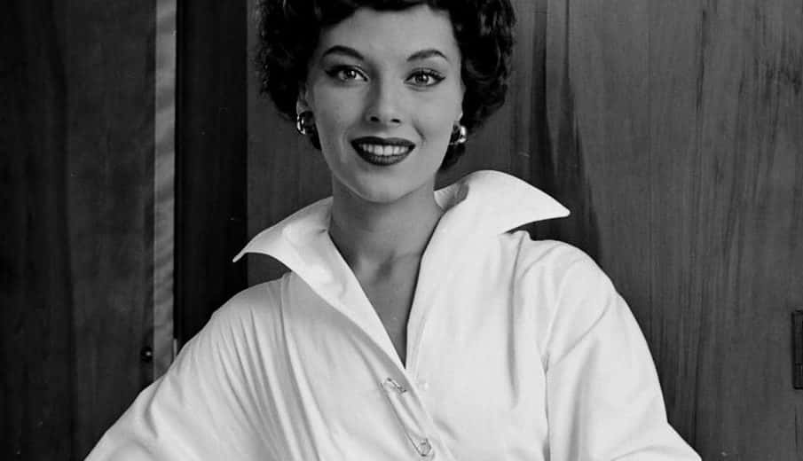 Flipped Facts About Vikki Dougan, The Girl With The Back - Factinate