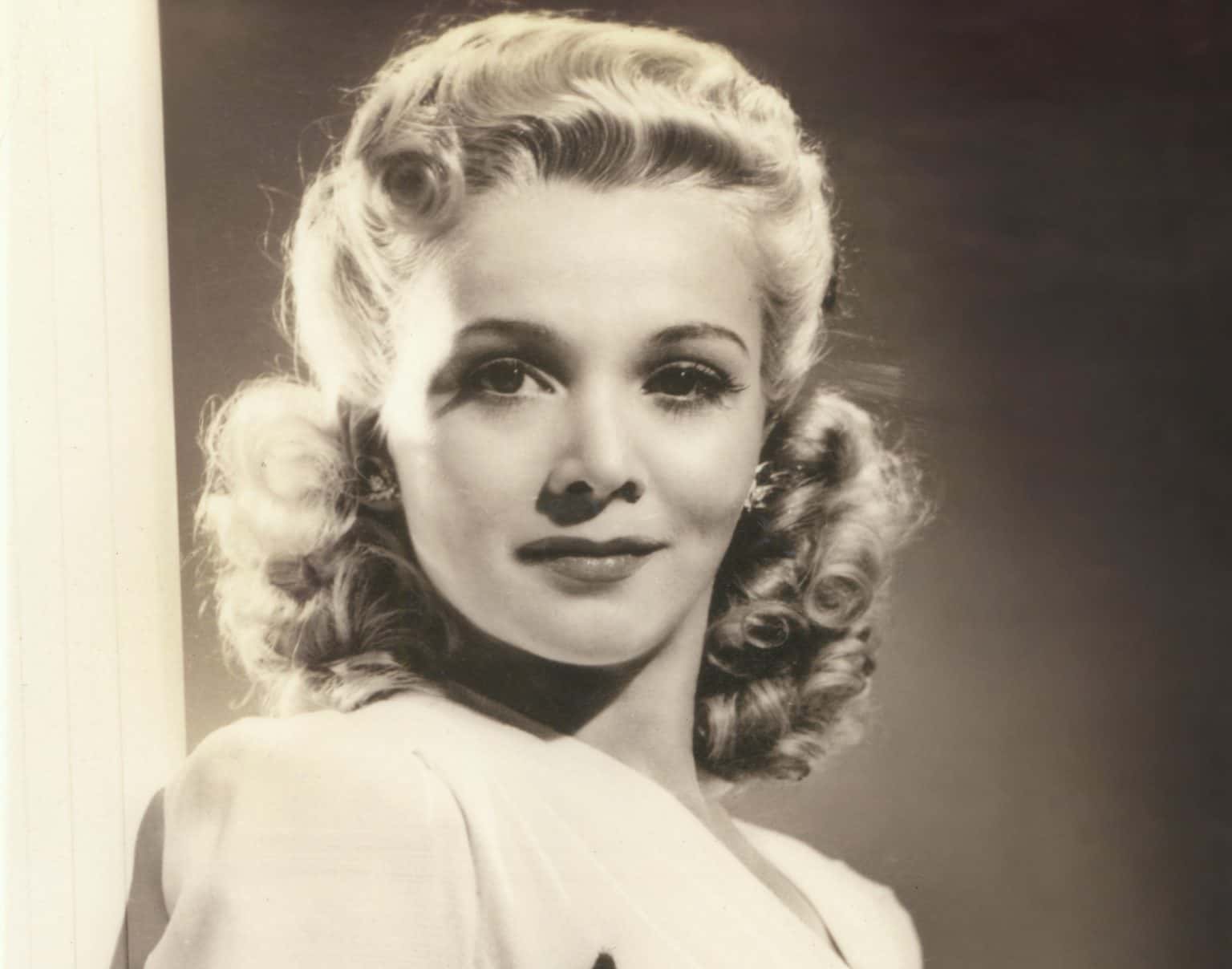 Suspicious Facts About Carole Landis, The Tragic Blonde