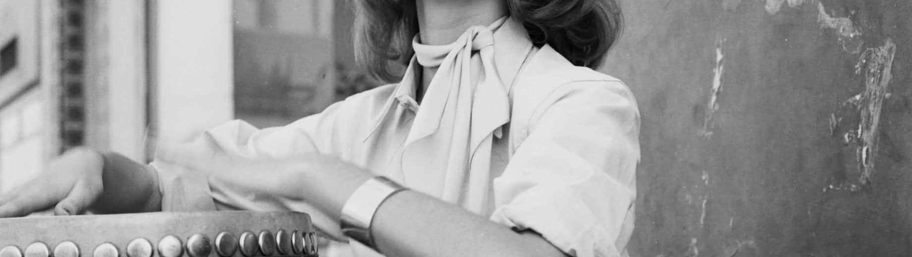 Flipped Facts About Vikki Dougan, The Girl With The Back - Factinate