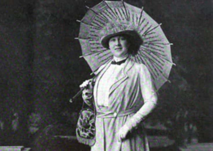 Demented Facts About Lydia Locke, The Scandalous Soprano - Factinate