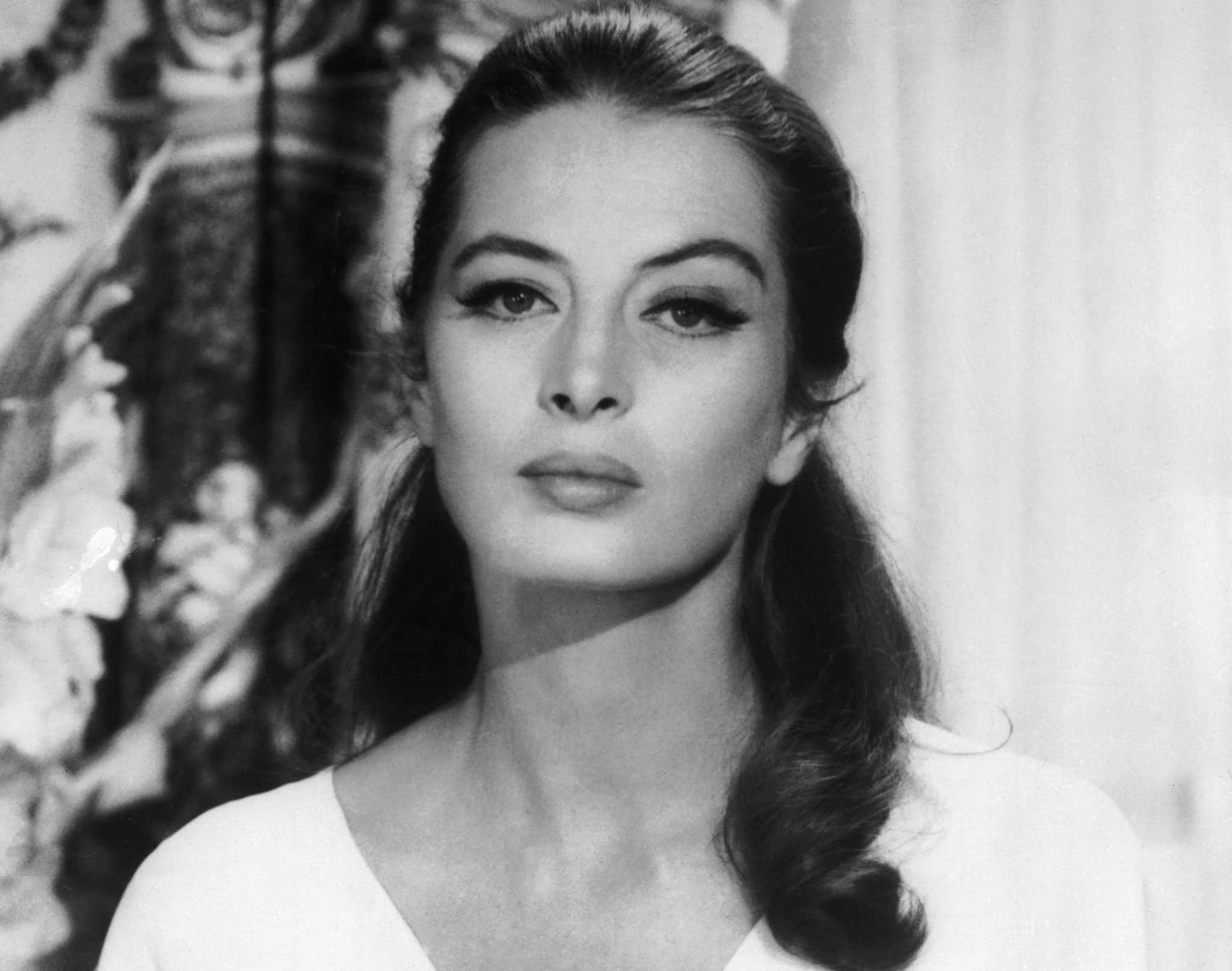 Capucine, The Falling Star