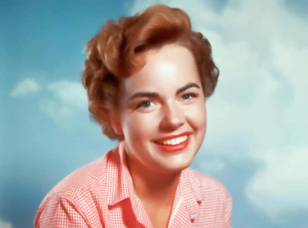 Sparkling Facts About Terry Moore, Hollywood’s Classic Star
