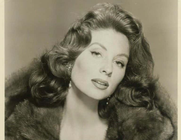 Stunning Facts About Suzy Parker, The First Supermodel