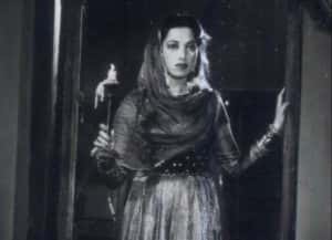 Sorrowful Facts About Suraiya, The Tragic "Queen Of Beauty"