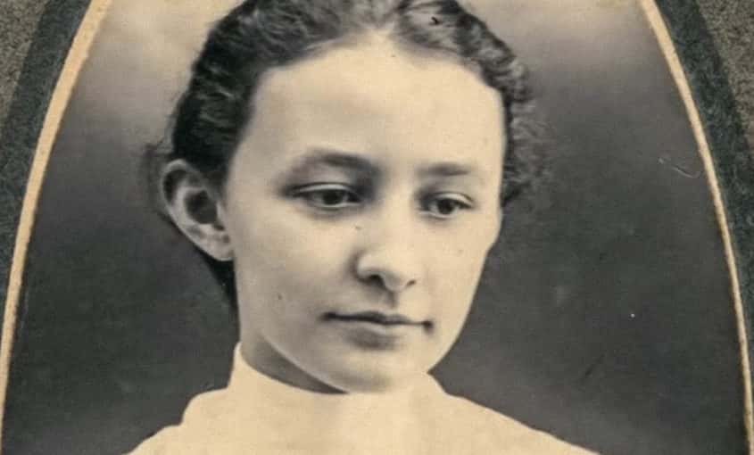 Prickly Facts About Georgia O’Keeffe, The Desert Artist - Factinate