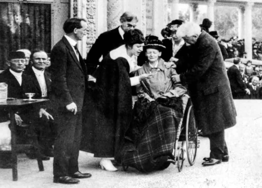 The Original Celebrity Evangelist Was Seriously Unhinged