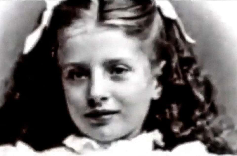 Bizarre Facts About Aimee Semple McPherson, The Disappearing Evangelist ...