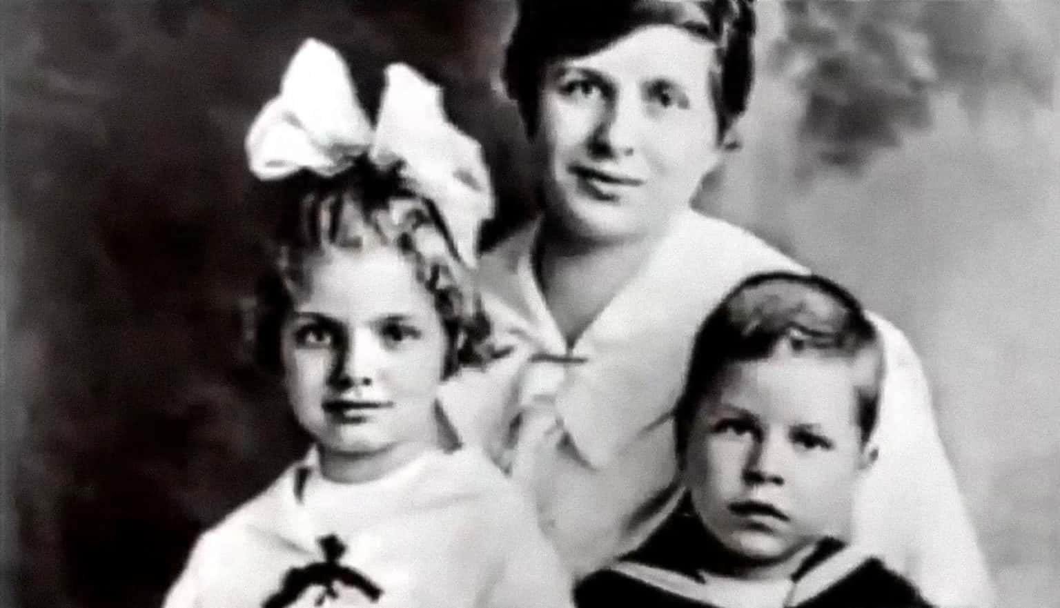 The Original Celebrity Evangelist Was Seriously Unhinged