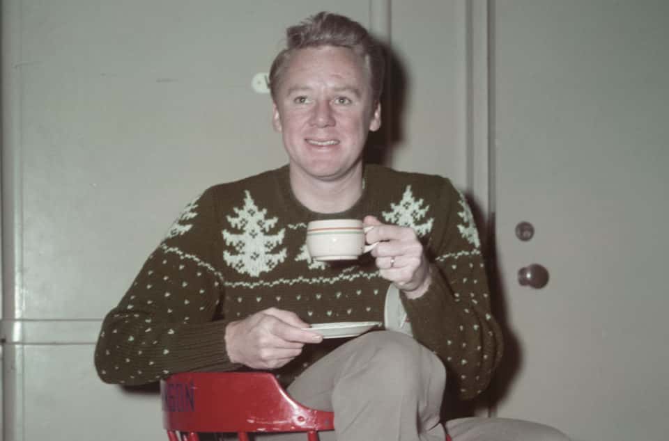 Shimmering Facts About Van Johnson, MGM’s Golden Boy - Factinate