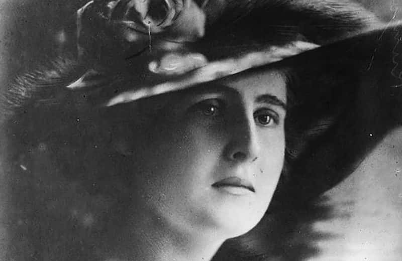 Lovestruck Facts About Elisabeth of Romania, The Boy Crazy Princess ...