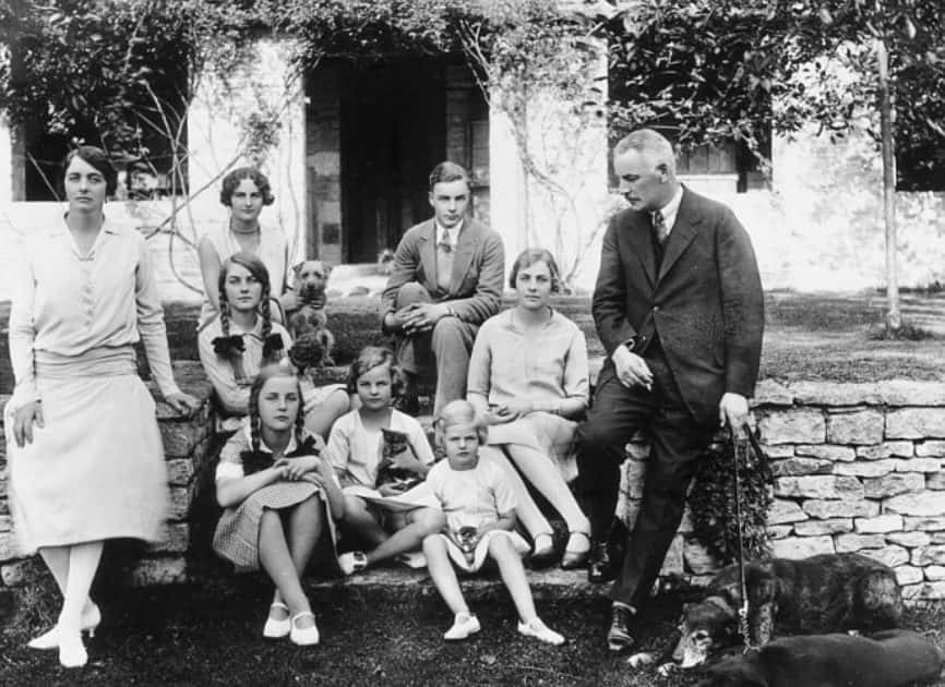 Pristine Facts About Nancy Mitford, The Bright Young Thing - Factinate