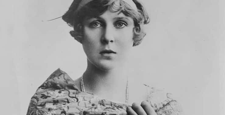 Reckless Facts About Lady Diana Manners, The High Society Wild Child - Factinate