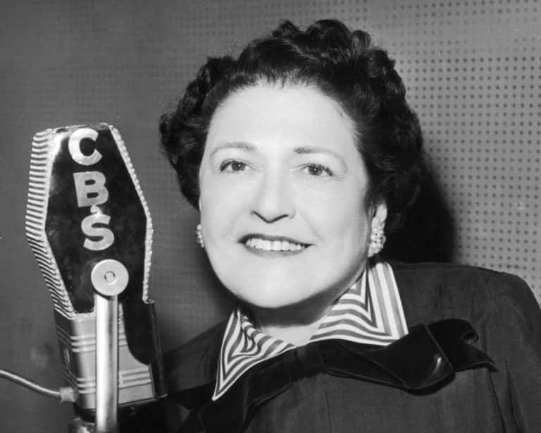 The Queen Of Gossip Knew All Of Hollywood’s Darkest Secrets