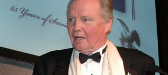 Contradictory Facts About Jon Voight, Hollywood’s Reformed Hippie ...