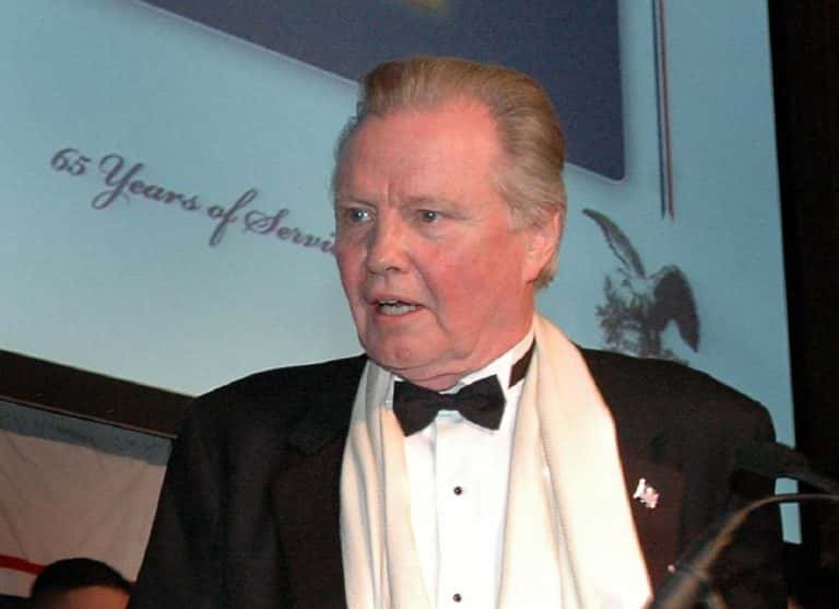 Contradictory Facts About Jon Voight, Hollywood’s Reformed Hippie