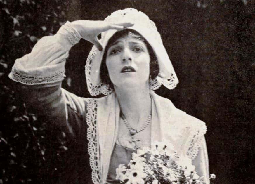 Moody Facts About Miriam Cooper, The Dark Lady Of The Silents - Factinate