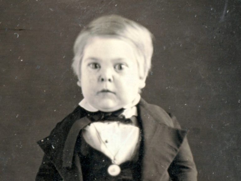 The Real Tom Thumb Led A Messed-Up Life
