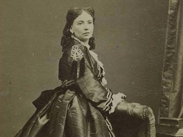 Cora Pearl Was The Outrageous Courtesan