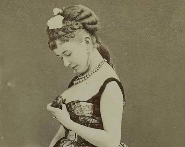 Cora Pearl Was The Outrageous Courtesan