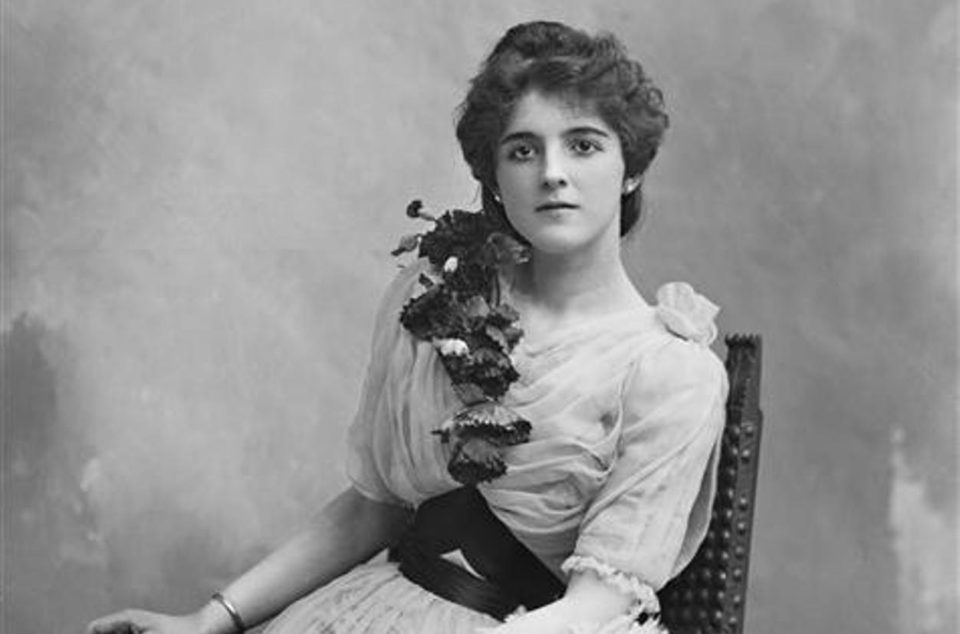 Spoiled Facts About Clara Ward, The American Princess - Factinate