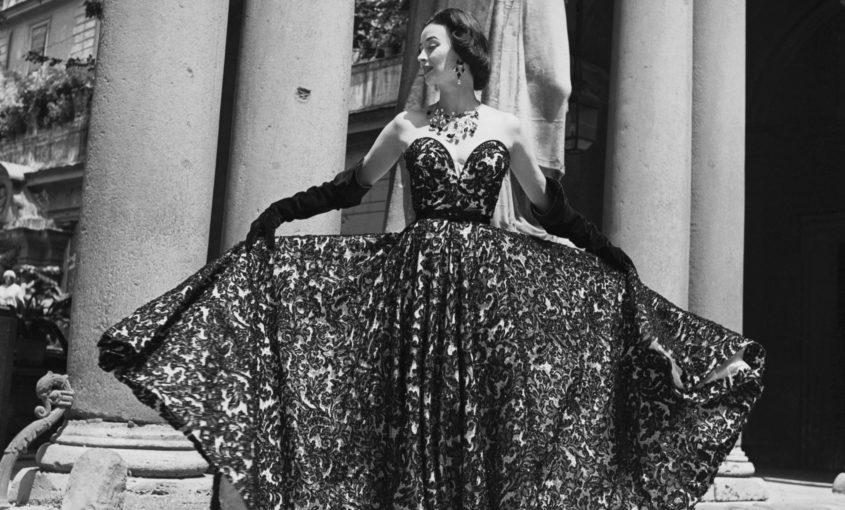 Cover Girl Facts About Dorian Leigh, The Model Who Flirted With Fire - Factinate