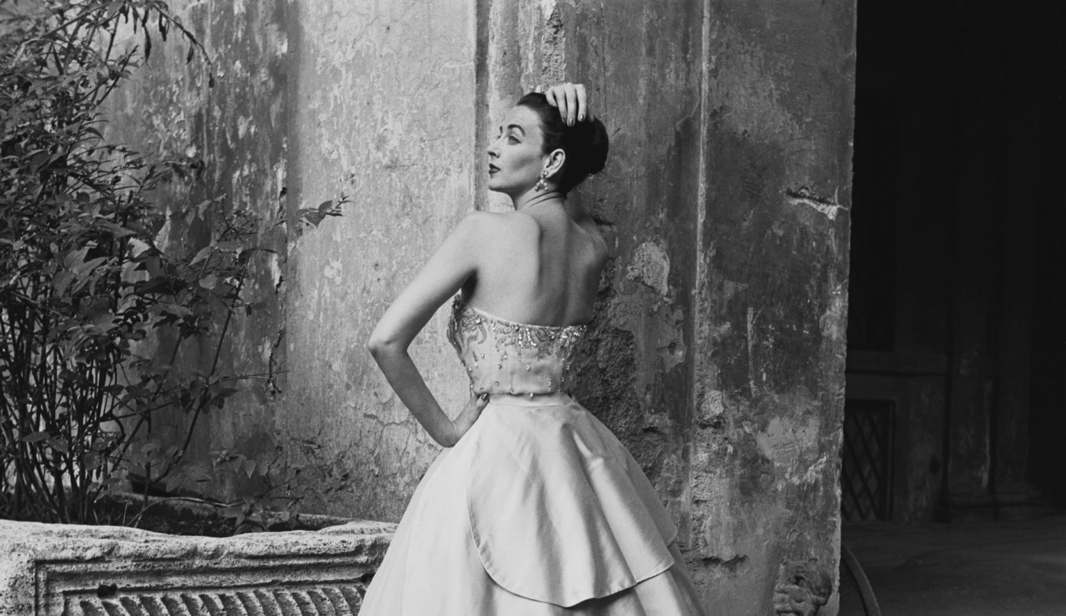 Cover Girl Facts About Dorian Leigh, The Model Who Flirted With Fire