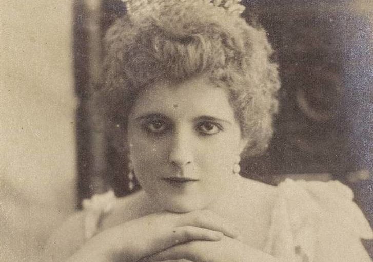 Spoiled Facts About Clara Ward, The American Princess - Factinate