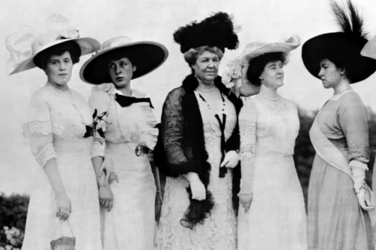 The Woman Who Made The Vanderbilts