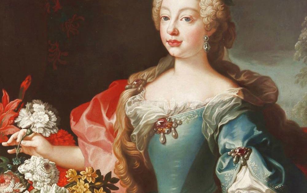 Controlling Facts About Mariana Victoria of Spain, The Original Momager ...