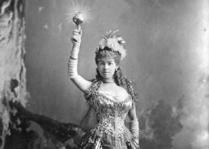 The Woman Who Made The Vanderbilts