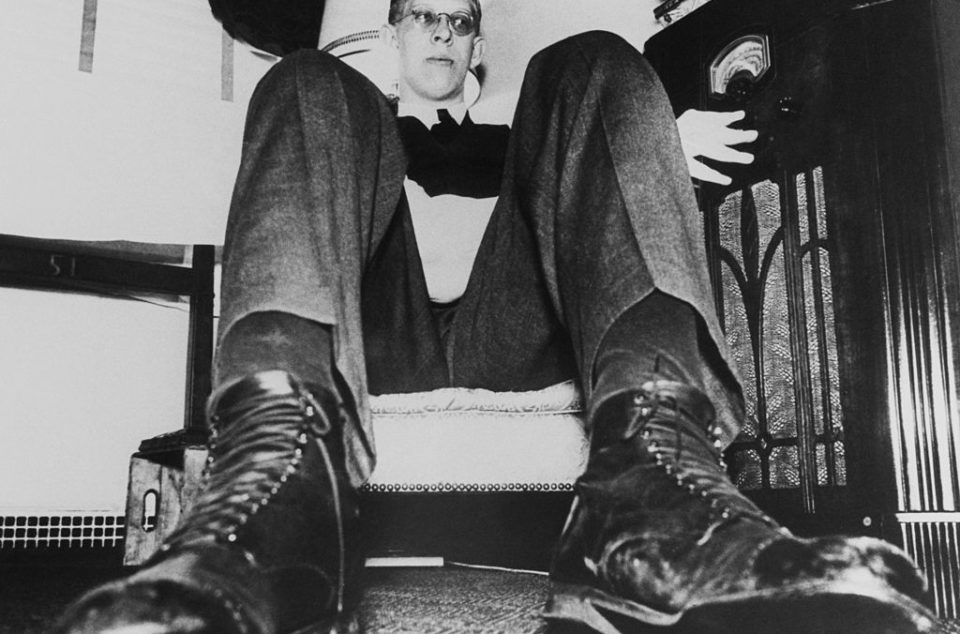 Gargantuan Facts About Robert Wadlow, The Tallest Man Who Ever Lived ...