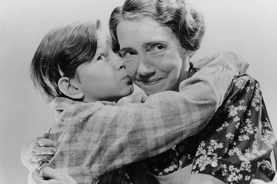 Dark Facts About Donald O’Connor, Hollywood’s Tragic Clown - Factinate