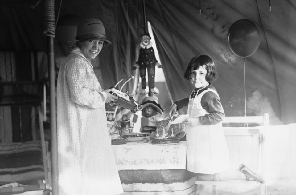High-Flying Facts About Lillian Leitzel, Queen Of The Air - Factinate