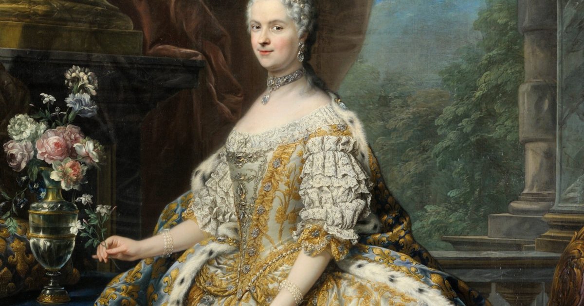 Lavish Facts About Queen Marie, France’s Forgotten Queen - Factinate