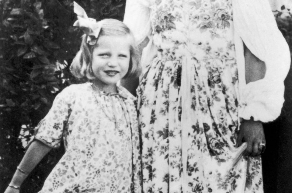 Decaying Facts About “Little” Edie Beale, The Tragic Socialite - Factinate