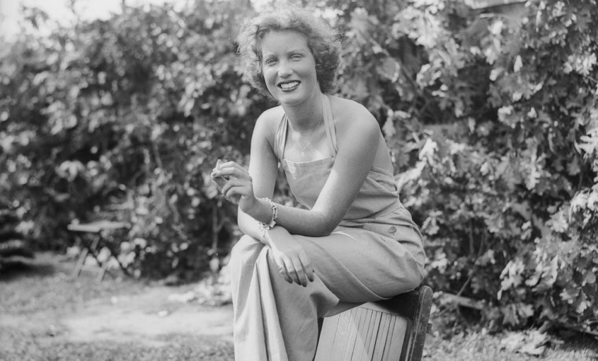 Decaying Facts About “Little” Edie Beale, The Tragic Socialite - Factinate