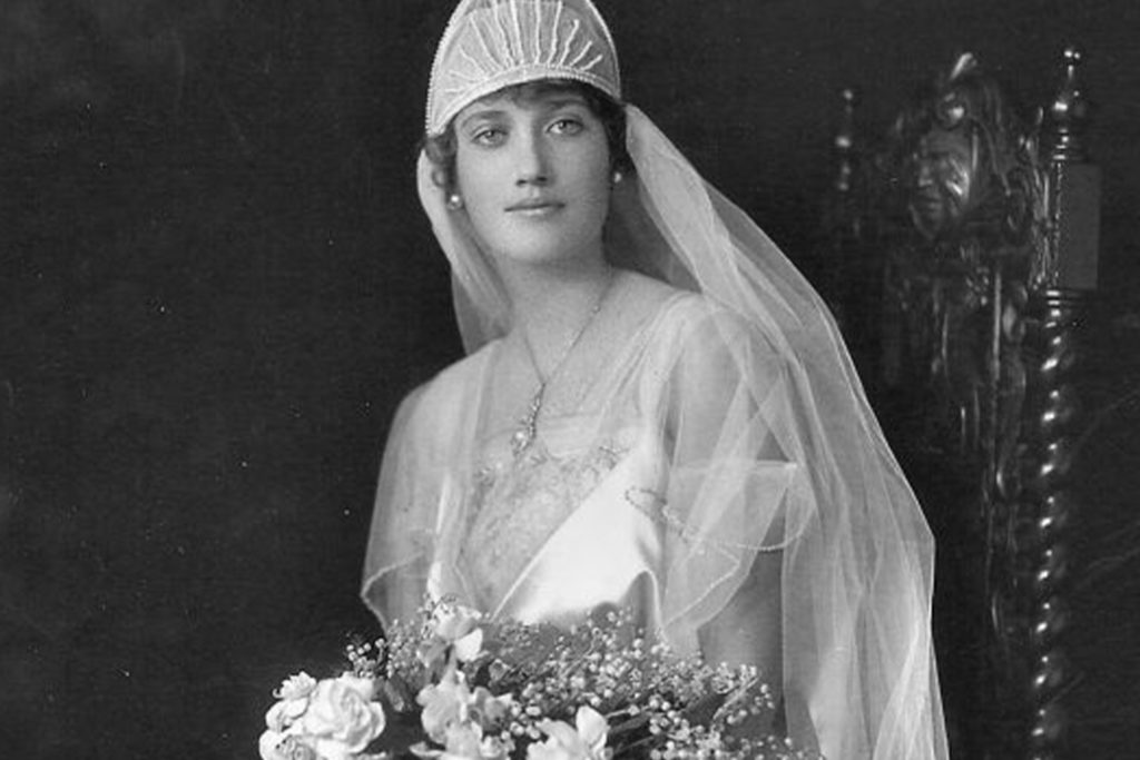 “Little” Edie Beale’s Story Is Not For The Faint Of Heart