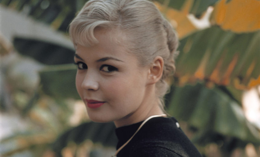 Tragic Facts About Sandra Dee, Hollywood’s Darkest Ingenue - Factinate