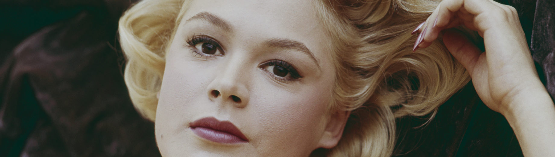 Tragic Facts About Sandra Dee, Hollywood’s Darkest Ingenue - Factinate