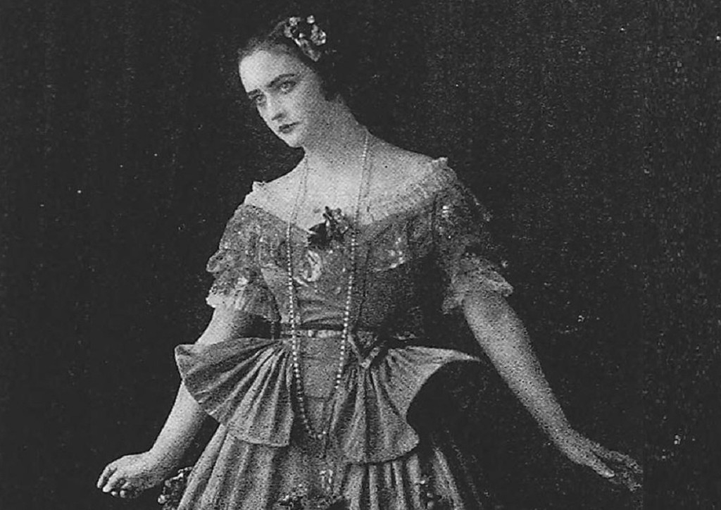 Lucy, Lady Duff-Gordon Made A Deal With The Devil