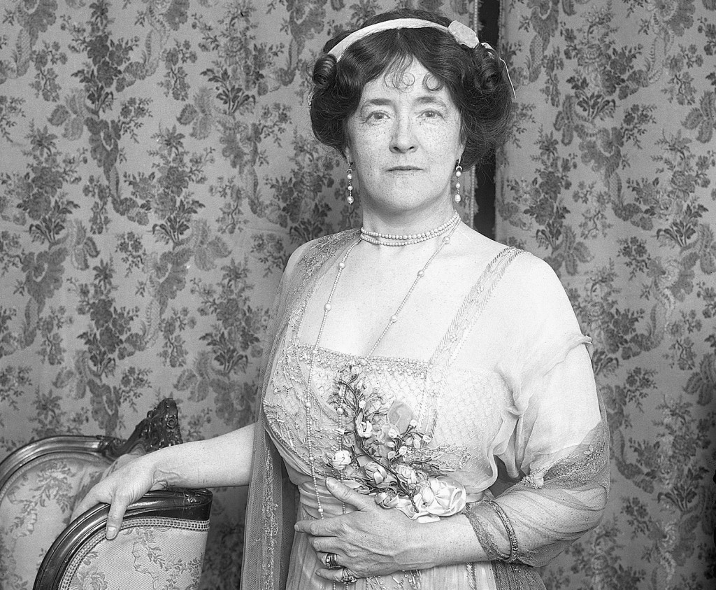 Lucy, Lady Duff-Gordon Made A Deal With The Devil