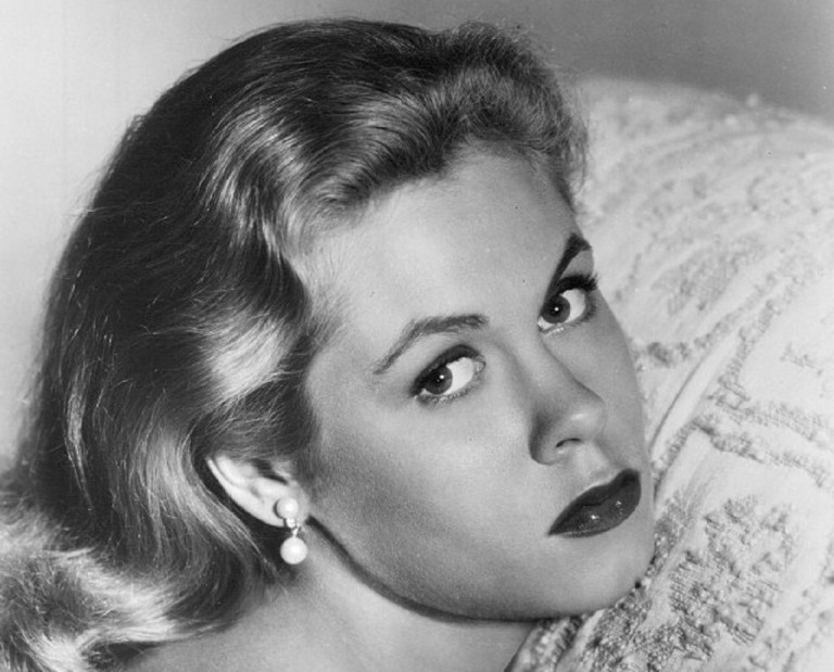 Elizabeth Montgomery, TV’s Angelic Enchantress
