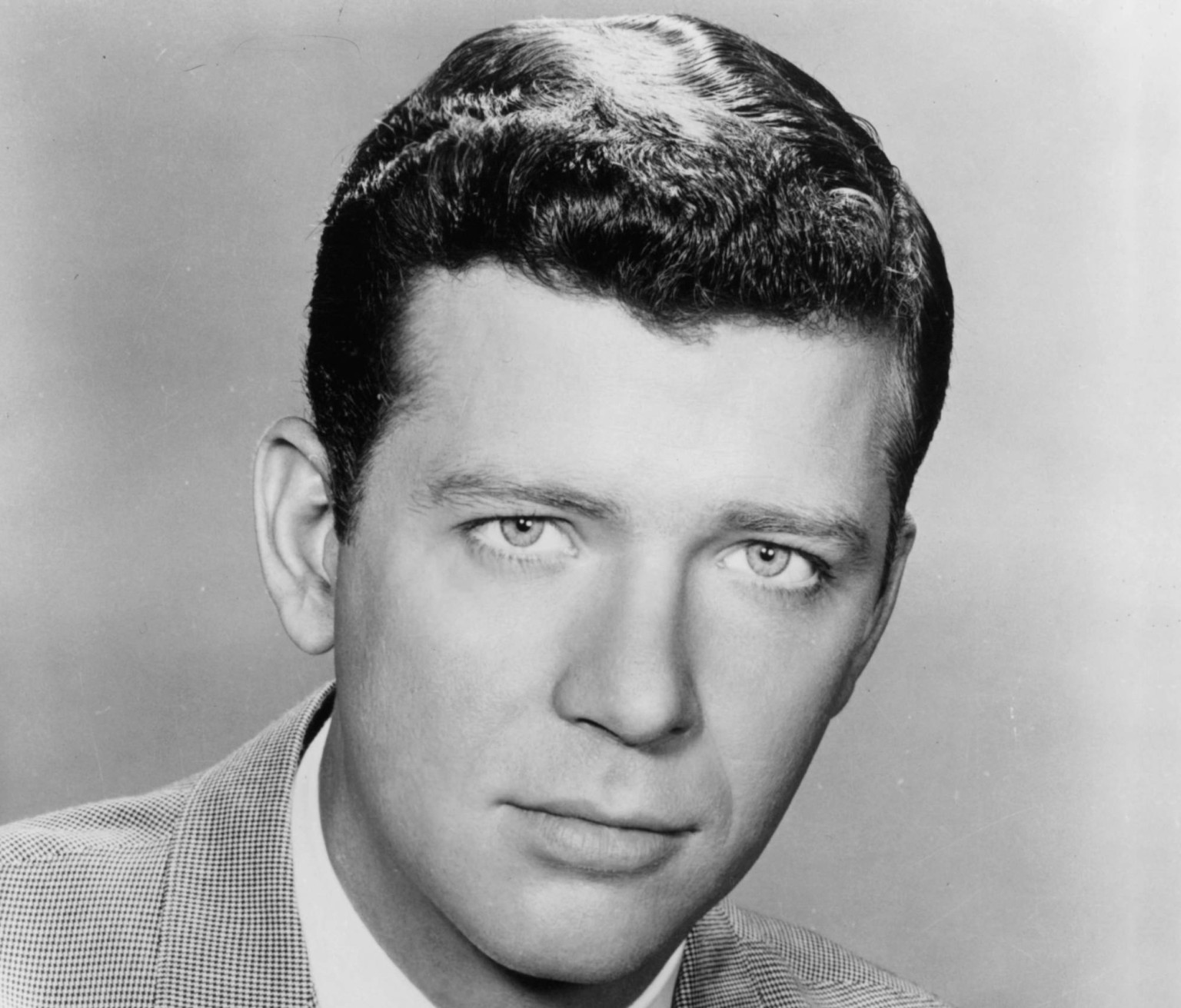 Robert Reed Hated The Brady Bunch