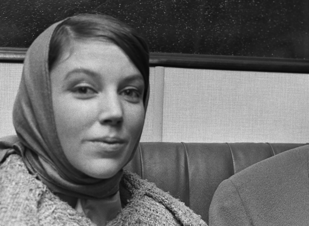 Hope Cooke Lived An Utterly Tragic Fairy Tale