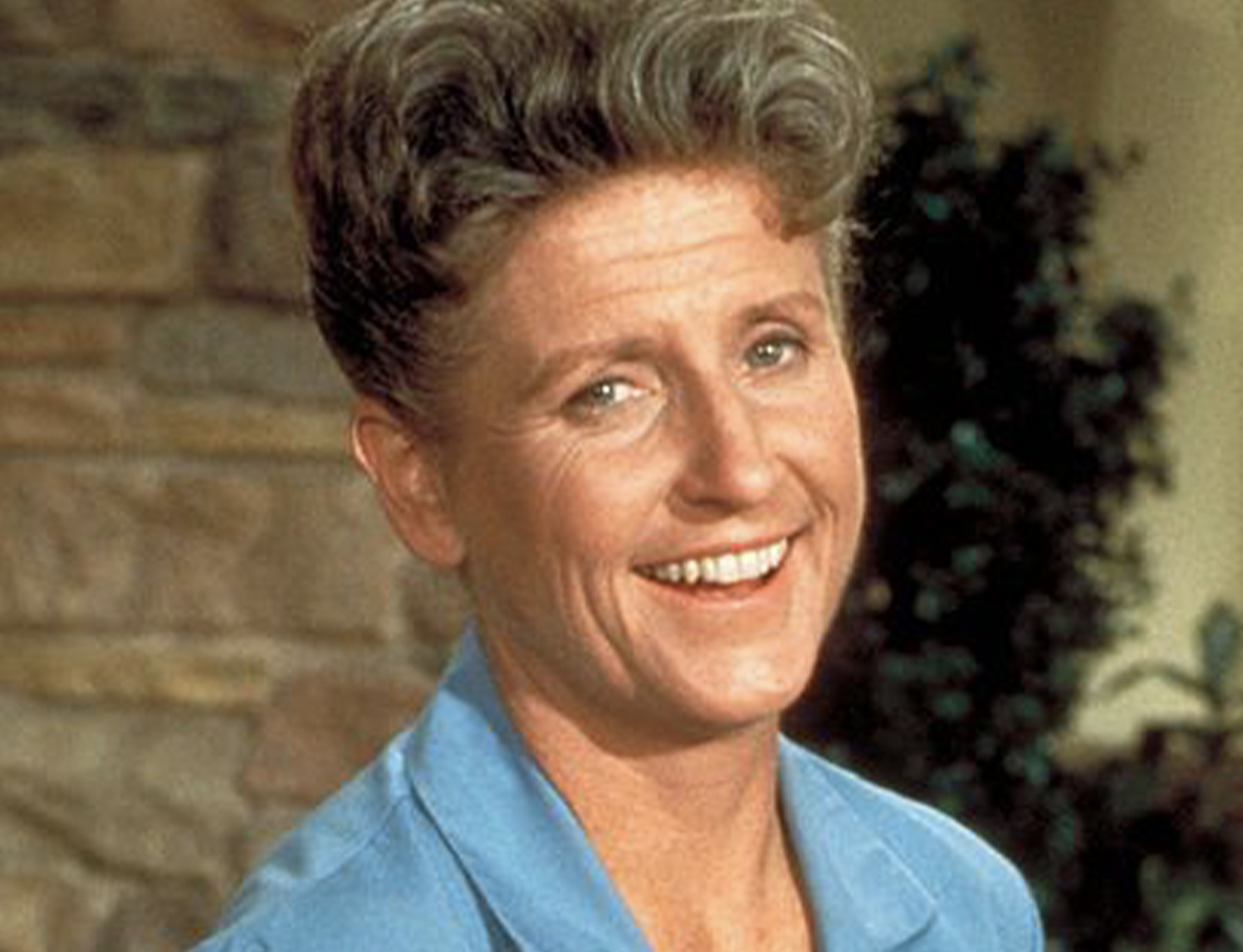 What Happened To Ann B. Davis From “The Brady Bunch”?