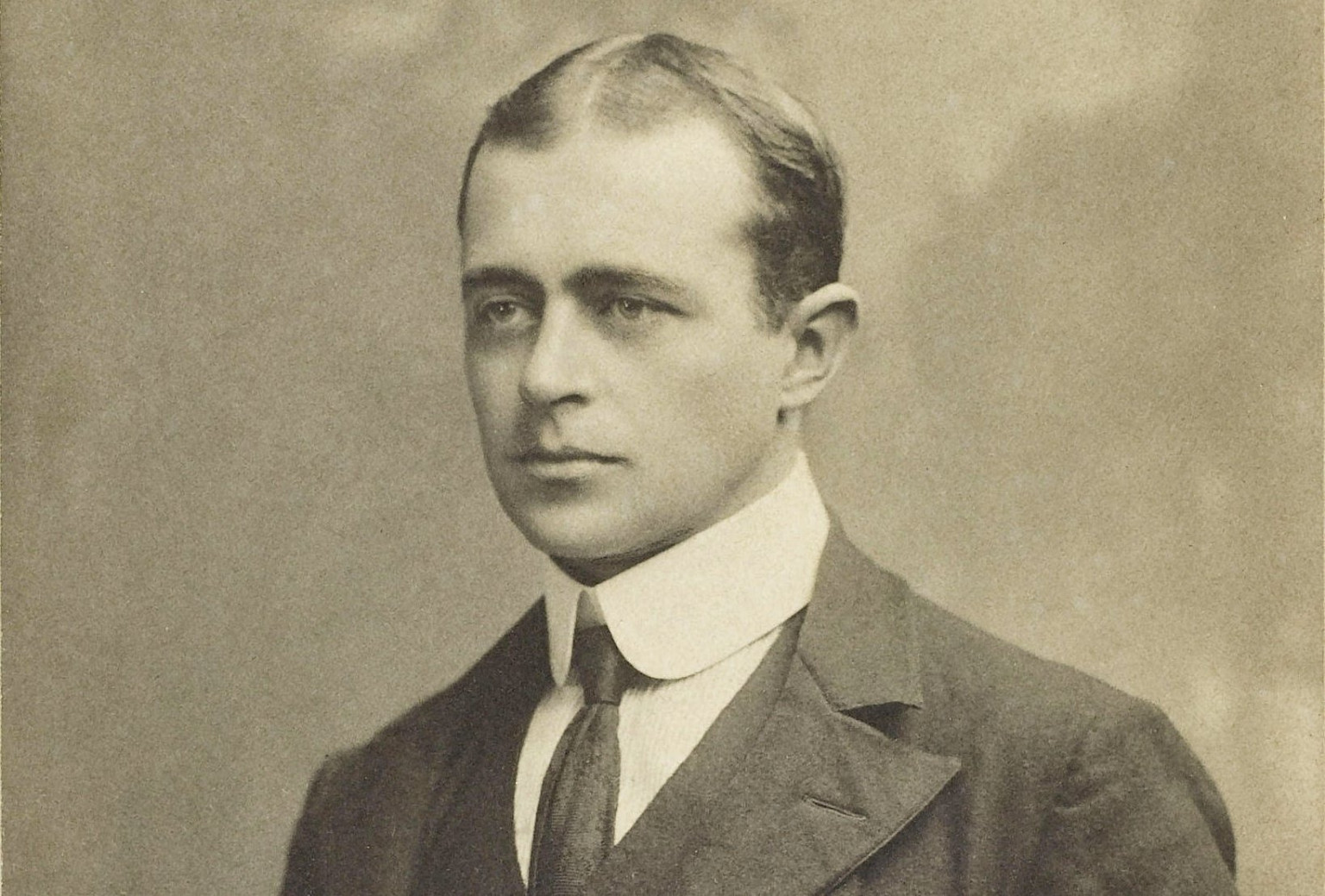 Explorer Robert Scott’s Diaries Reveal His Tragic Fate